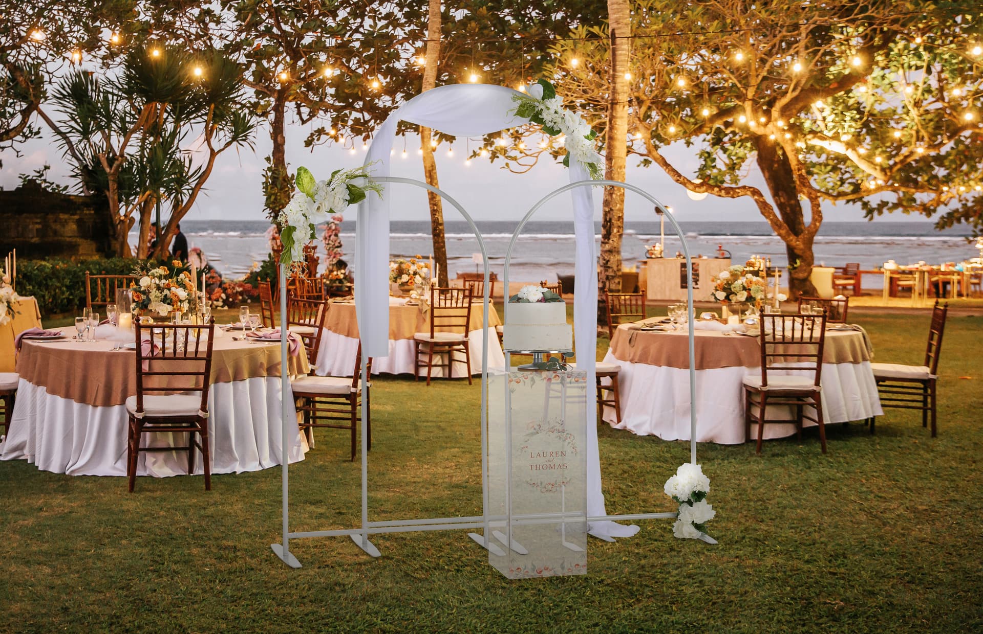 Metal Arch Frames | Set of 3 Knockdown Aluminum Frames | Displays2Go