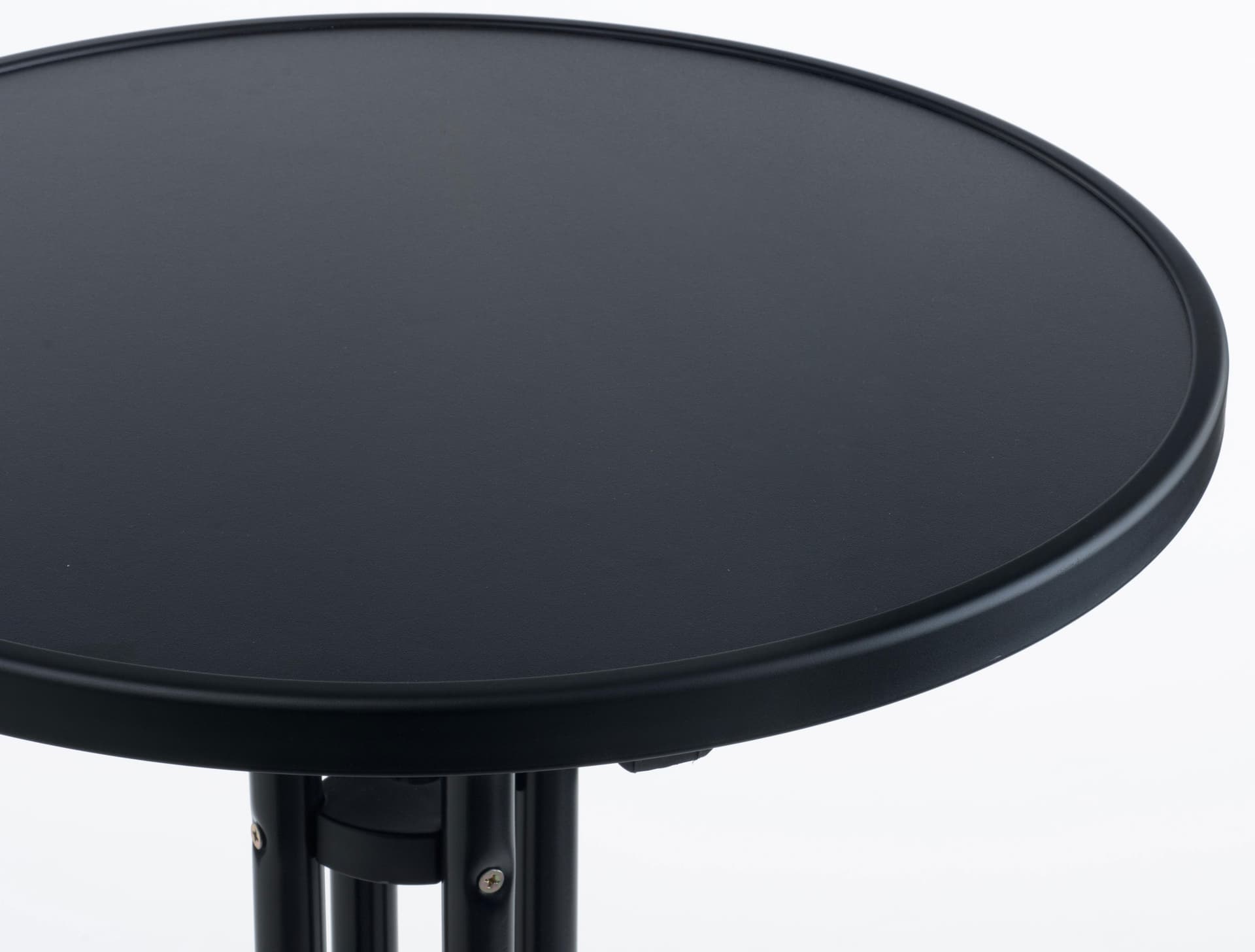 Highboy Cocktail Tables | 27.5" Round Highboys with Covers | Displays2Go