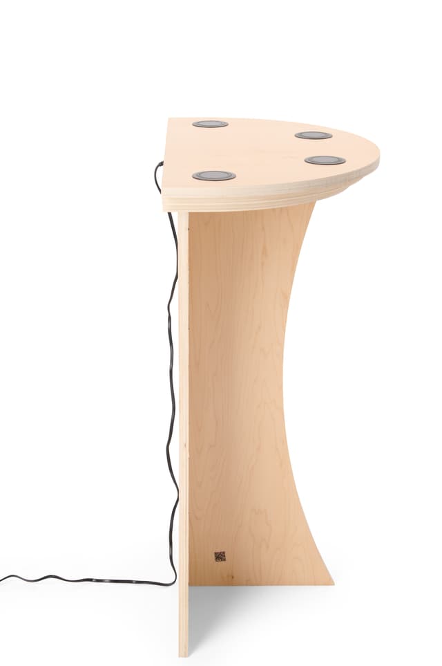 Wireless Charging Station | 4 Device Capacity | Displays2Go