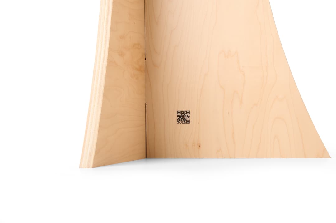 Wireless Charging Station | 4 Device Capacity | Displays2Go