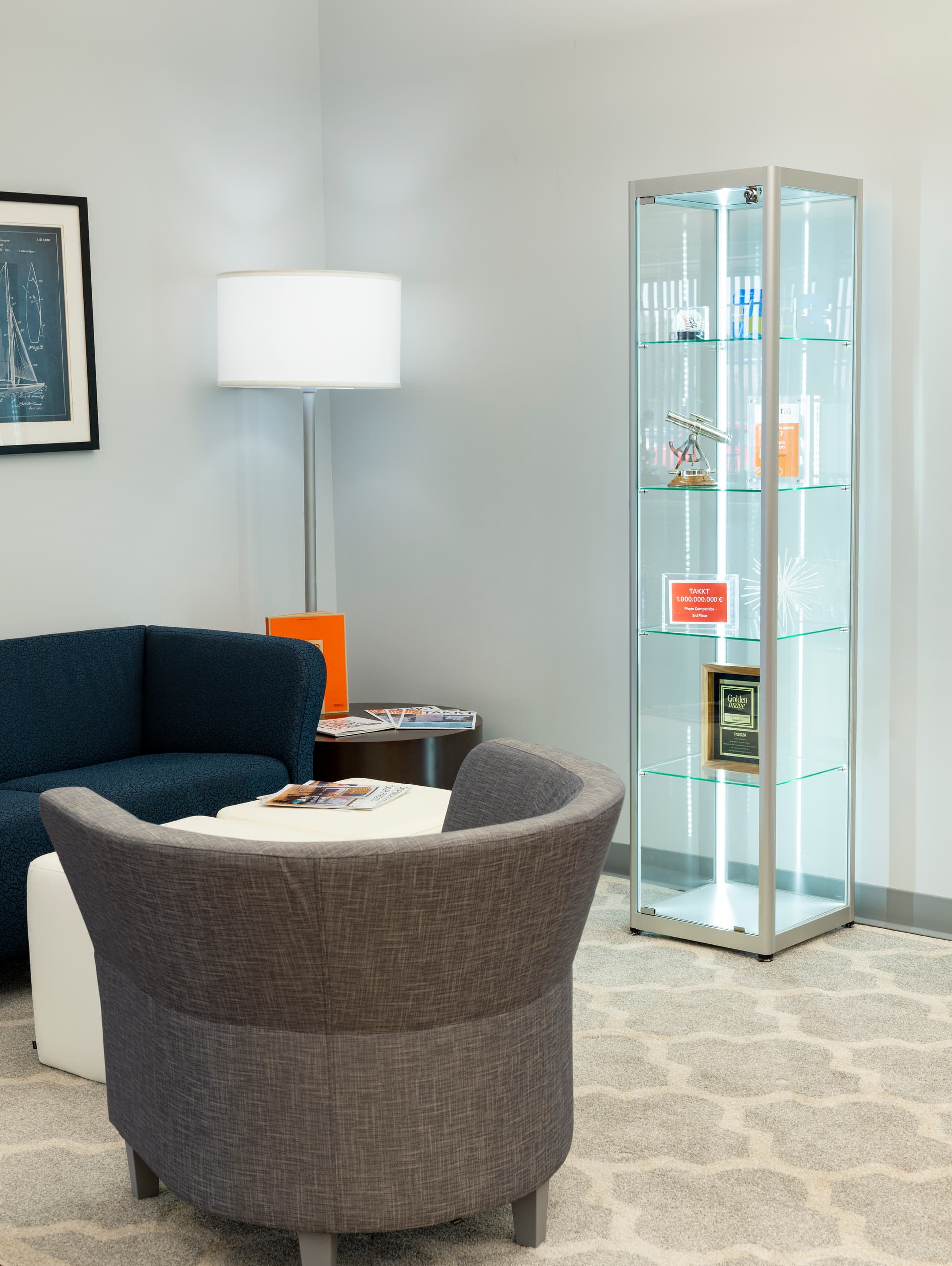 Glass Display Tower | Height Adjustable Shelves, 15.5"w | Displays2Go