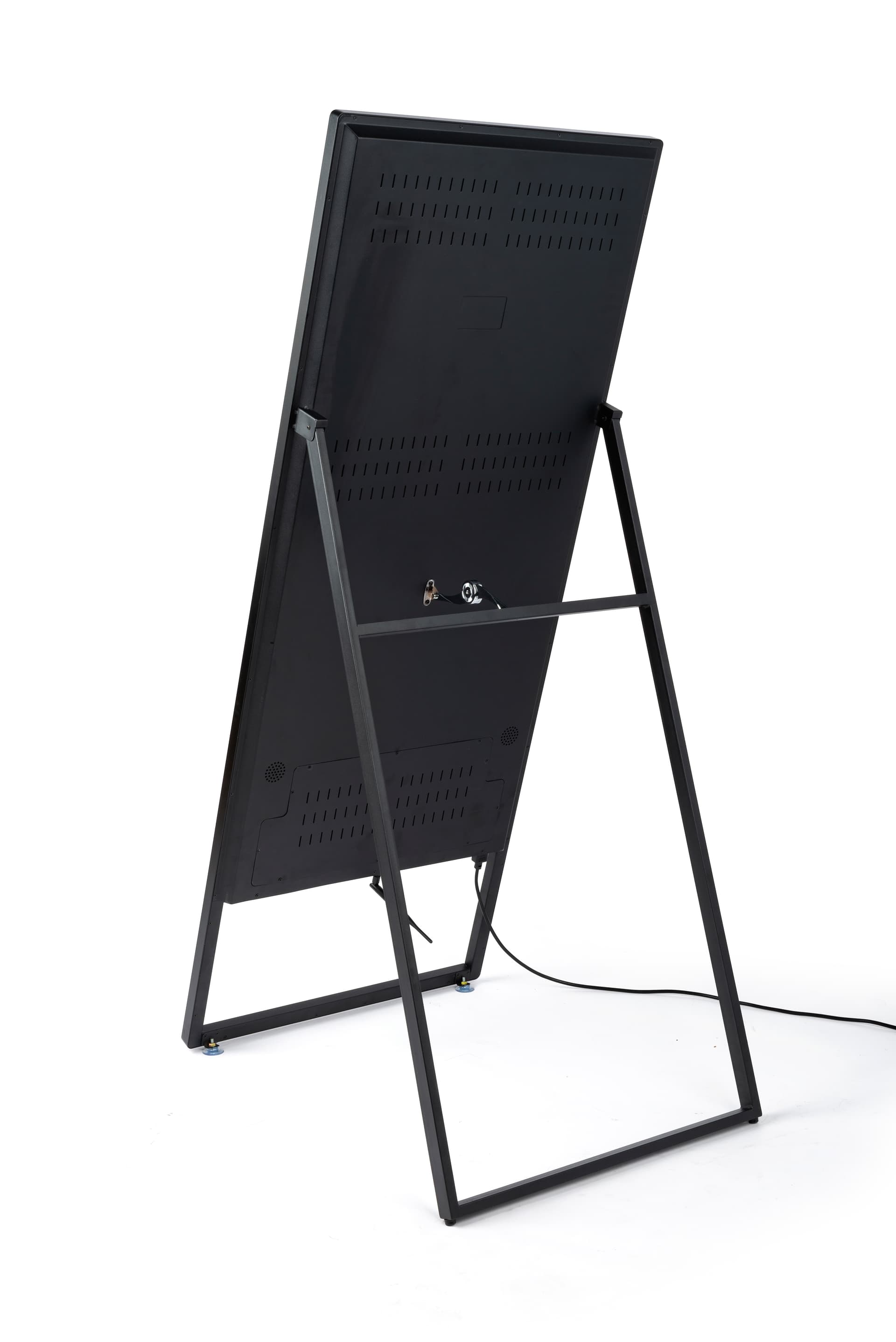 Digital Sandwich Board | Commercial Grade LCD Video Screen | Displays2Go