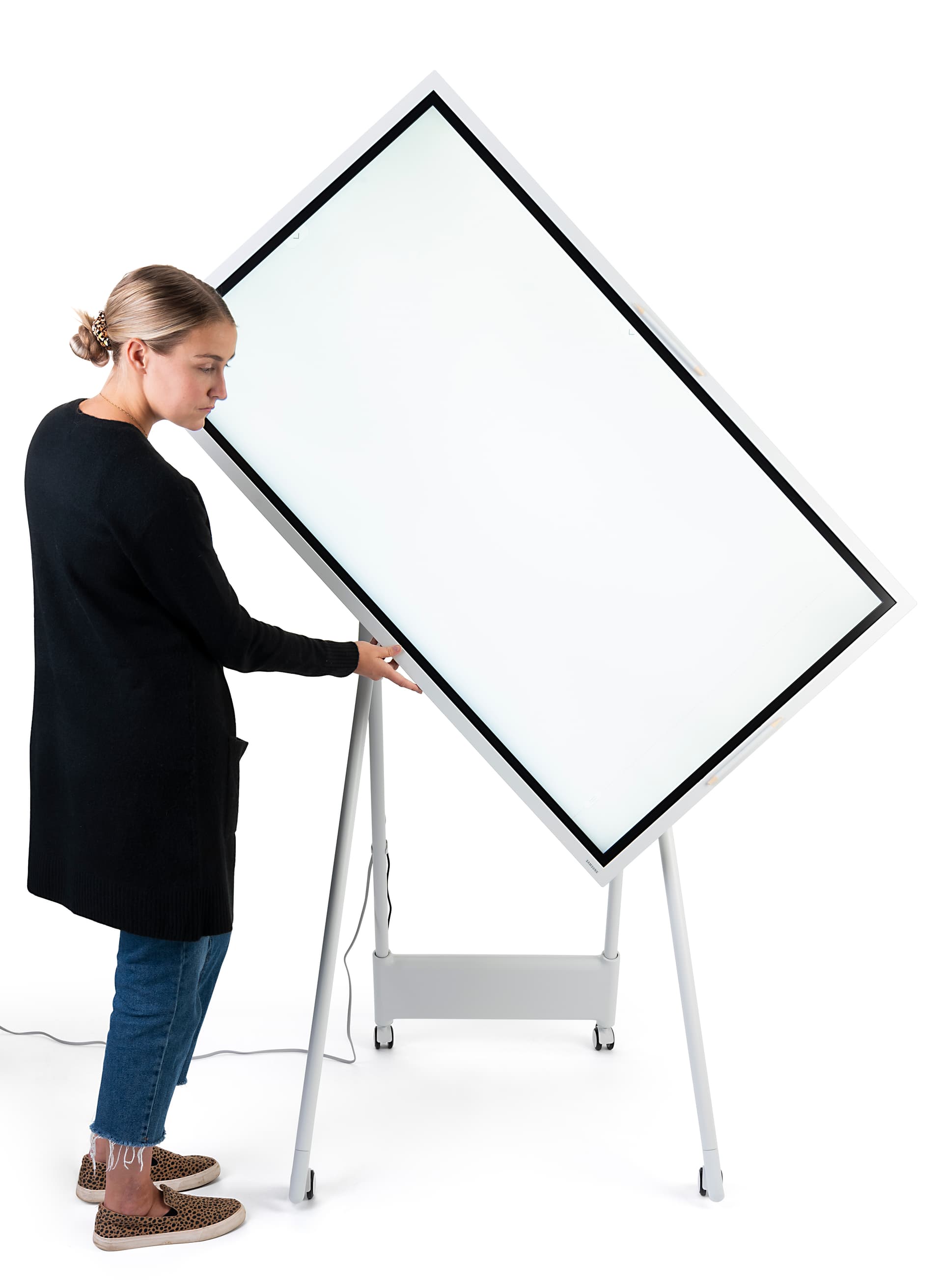 Interactive Digital Flipchart Display | 55” Samsung Flip Pro | Displays2Go