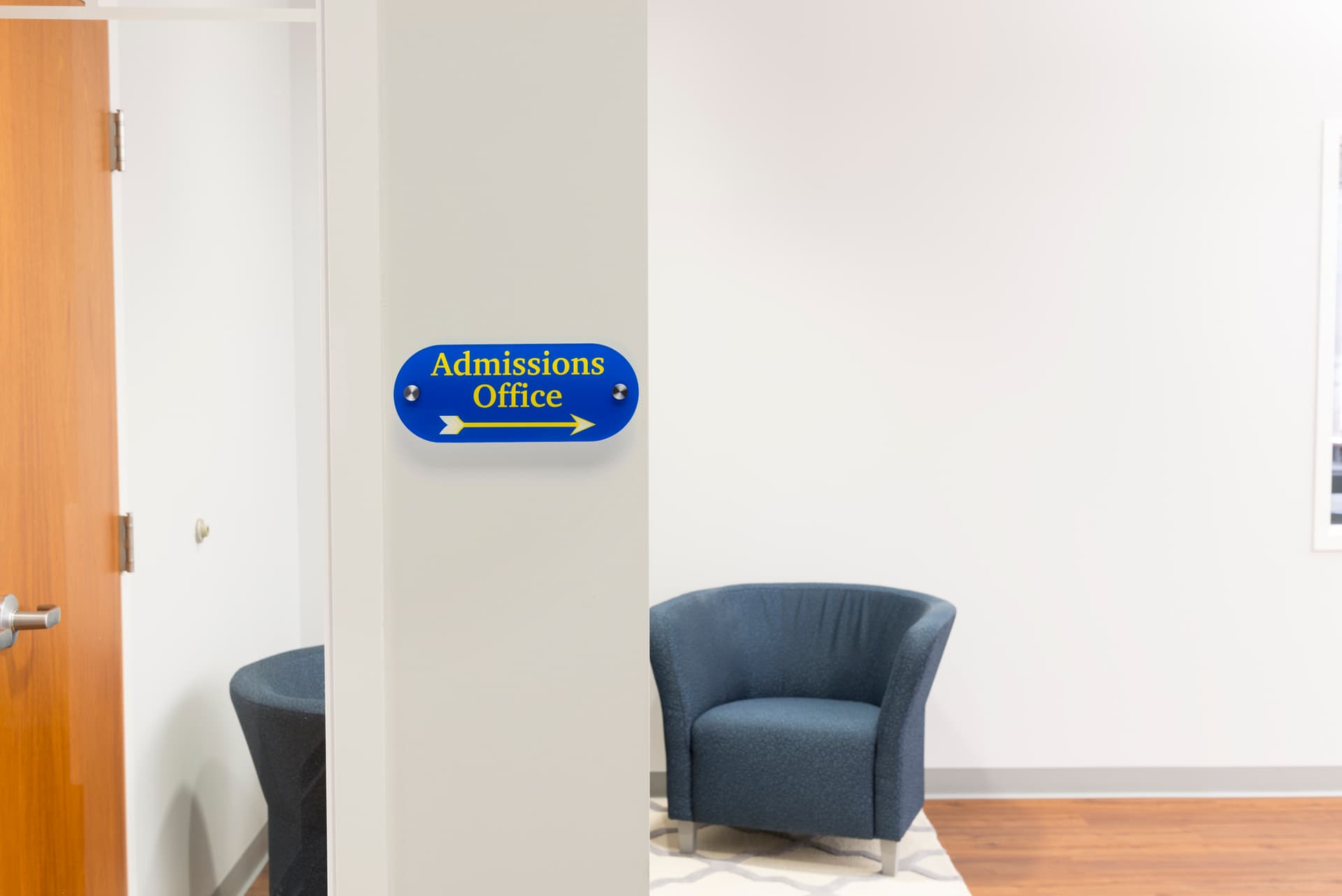 Custom Oval Door Sign with Standoffs | UV Printed Graphics | Displays2Go