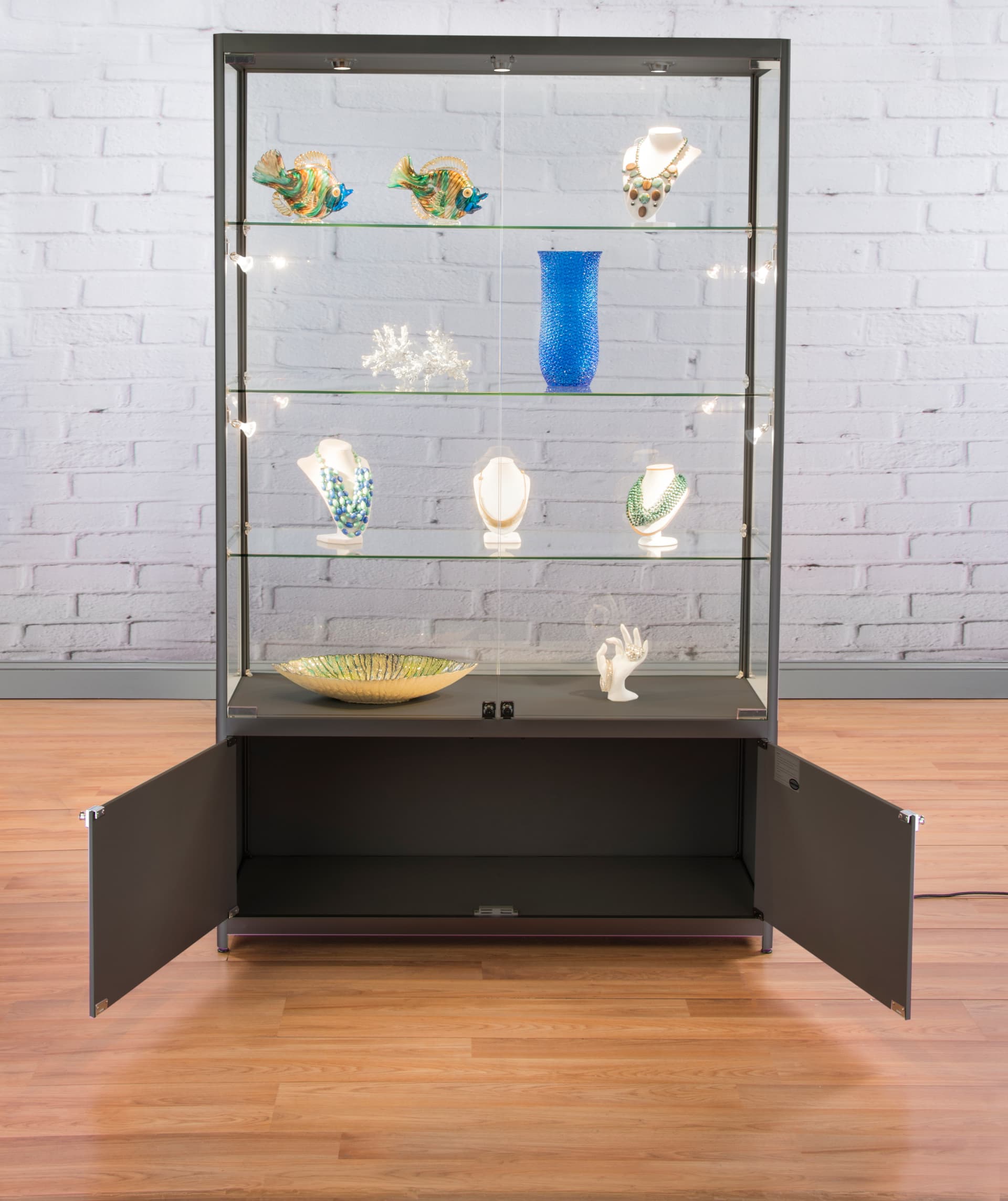 4’ Wide Illuminated Display Case | (3) Glass Shelves | Displays2Go
