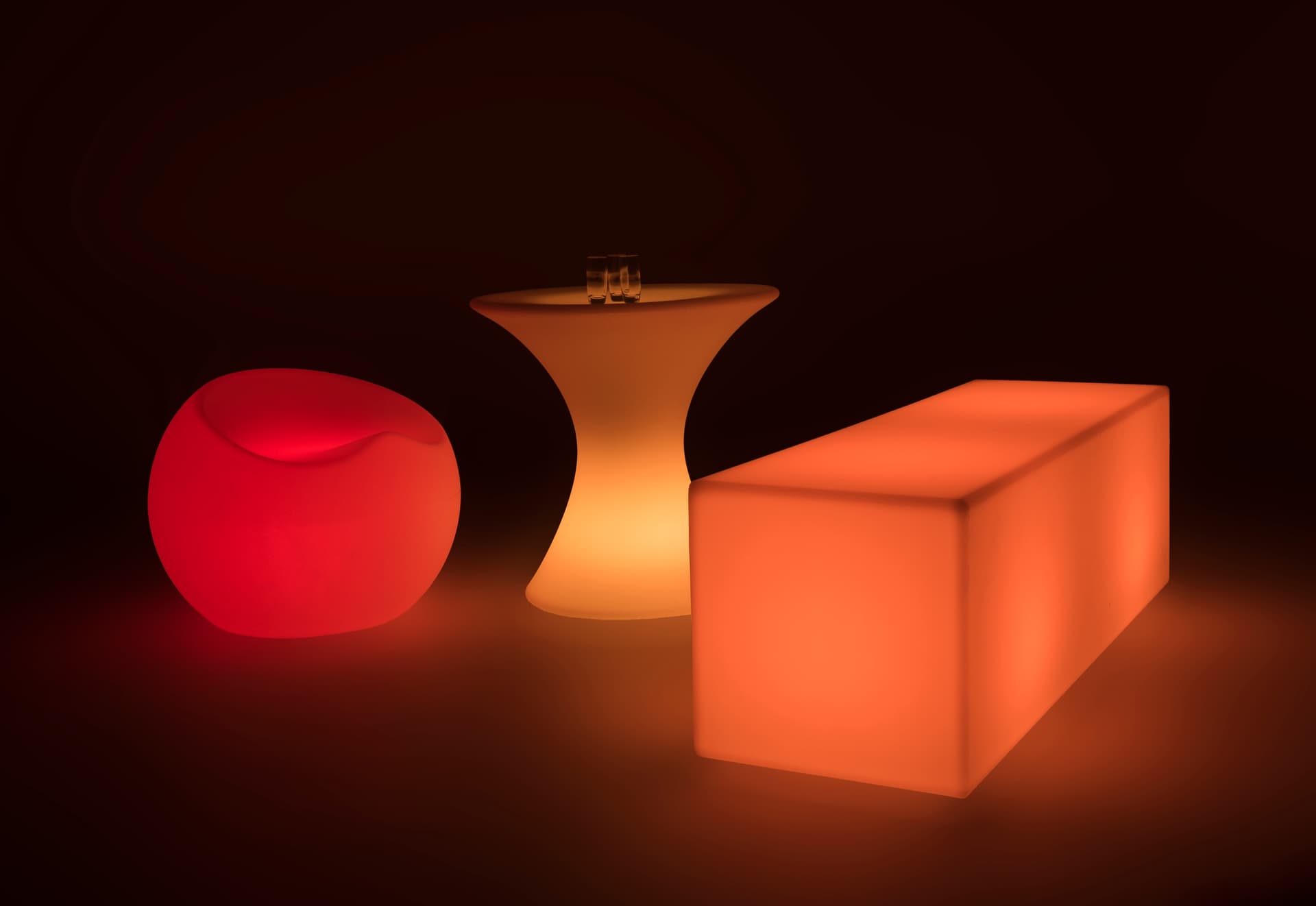 LED Cocktail Table | 23.75" Tall with Round Top | Displays2Go
