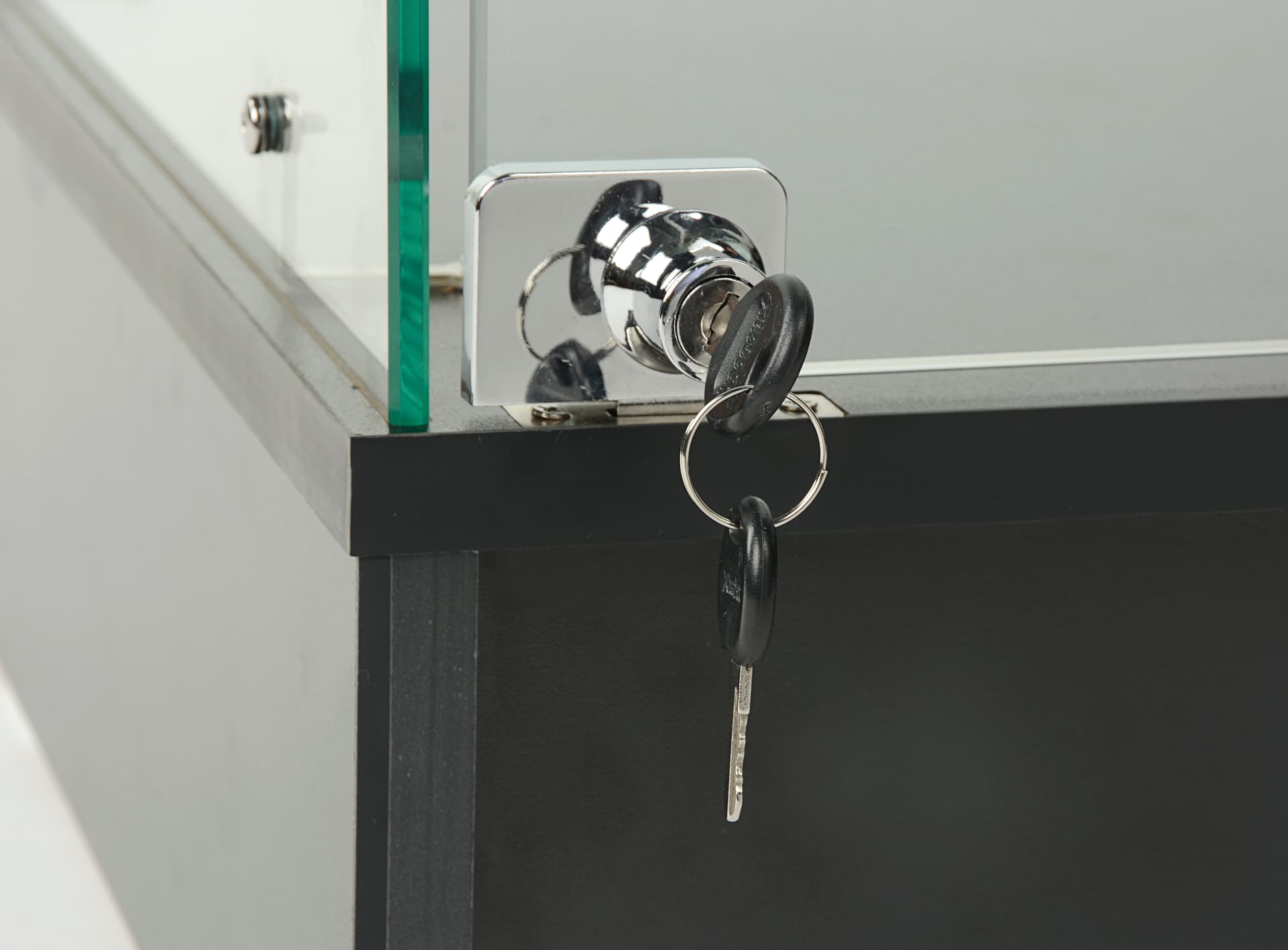 Retail Tower Display Case | Frameless Showcase with Tempered Glass ...