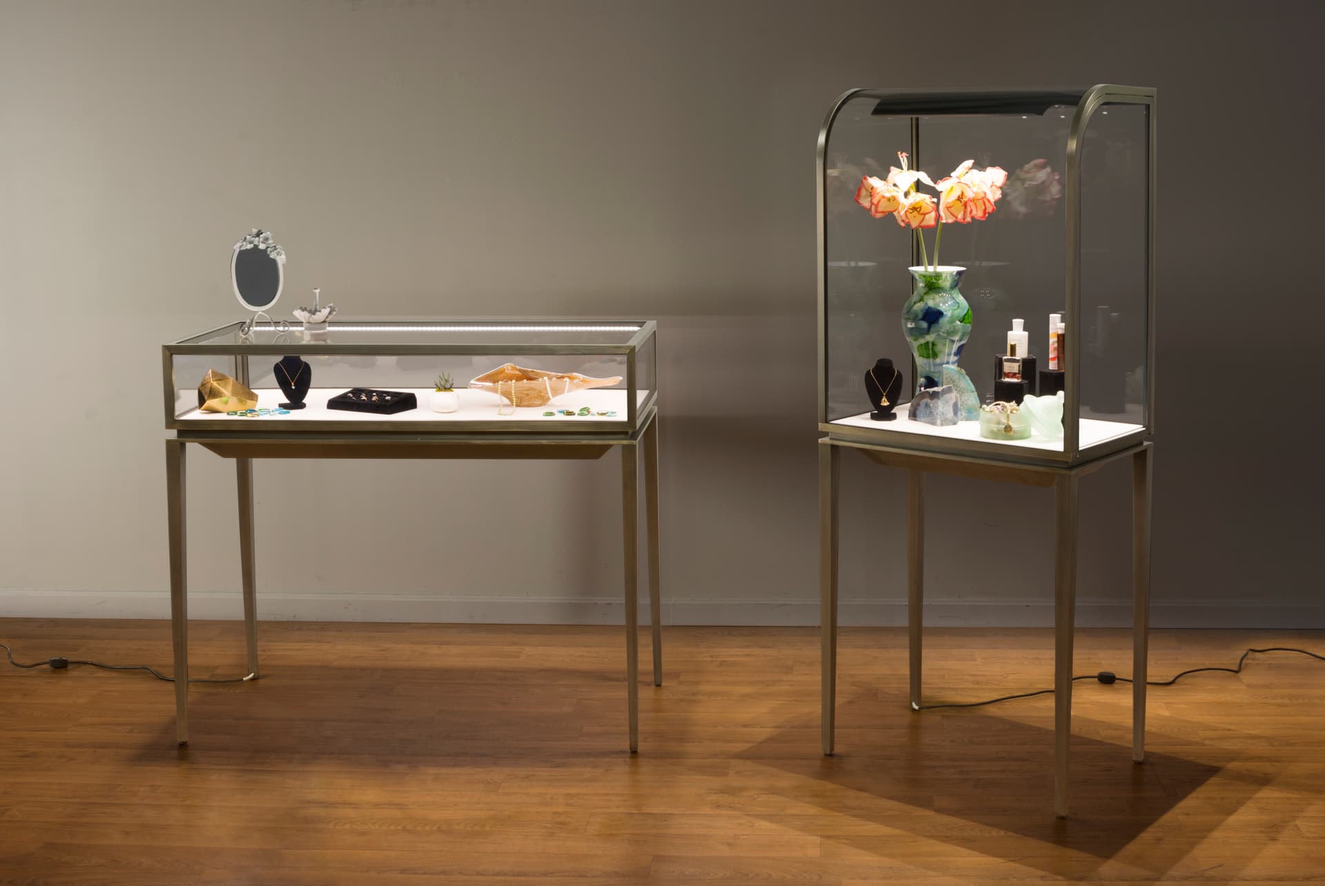 Modern Jewelry Display Table | Tapered Legs | Displays2Go