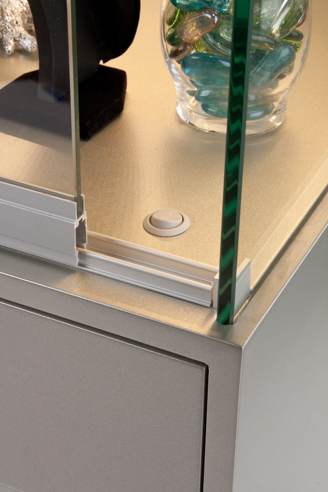 Jewelry Display Counter with LED Lights | Quarter Vision Case | Displays2Go