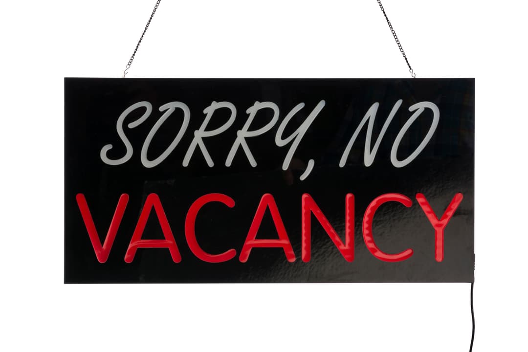 LED “No Vacancy” Sign | Bright Signage for Motel and Hotels | Displays2Go