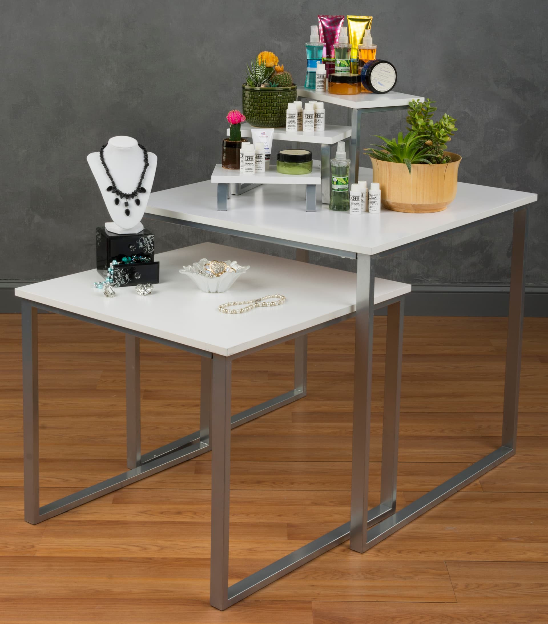 Displays Tables and Risers Set | Anti-Slip Padding | Displays2Go