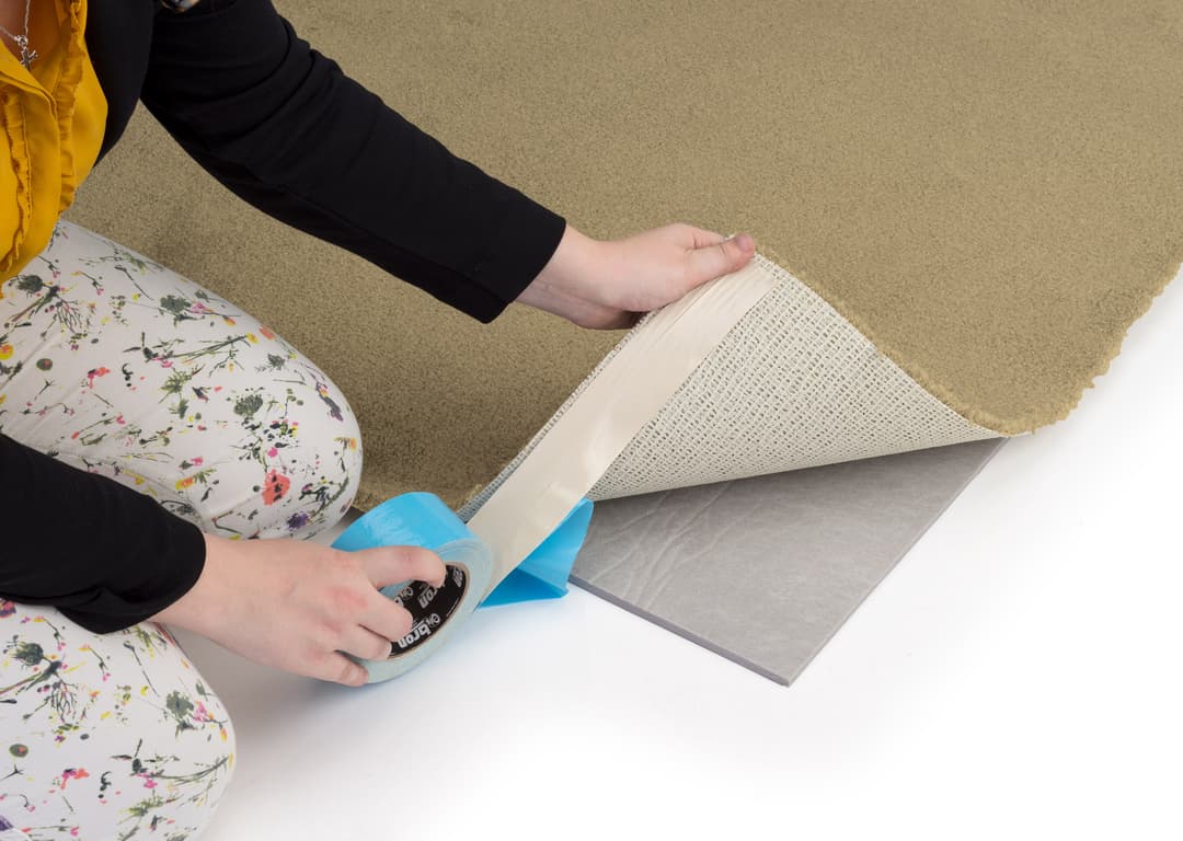 20’ x 10’ Rollable Booth Pad | .25” Thick for Comfort | Displays2Go