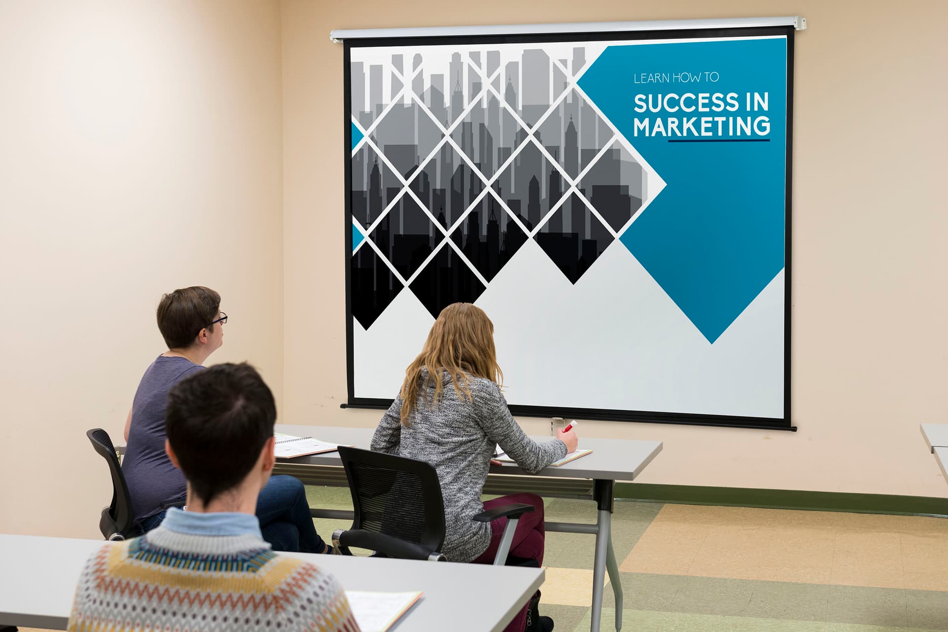 120" Wall/Ceiling Retractable Presentation Screen | Manual | Displays2Go