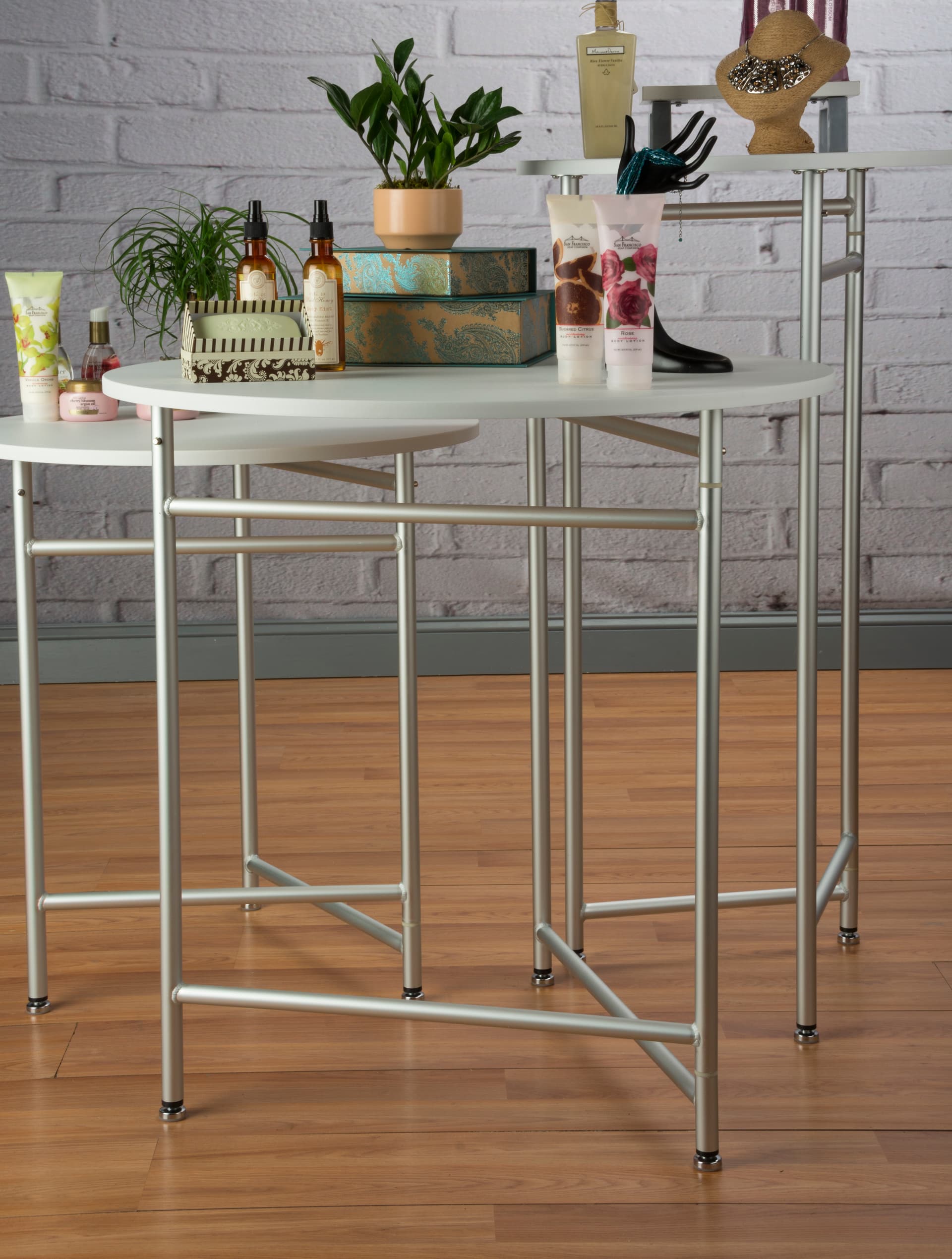 34” Tall Retail Table | Round White Top | Displays2Go