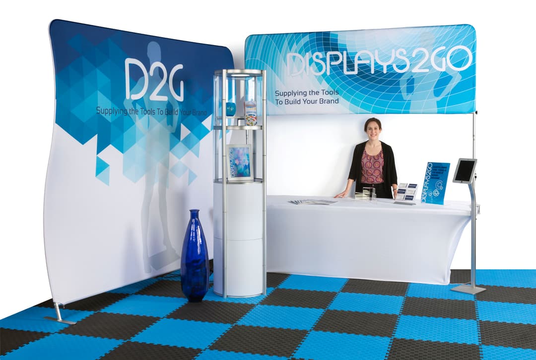 Twist Display Case with 16 Custom Posters | Round Enclosed Tower ...