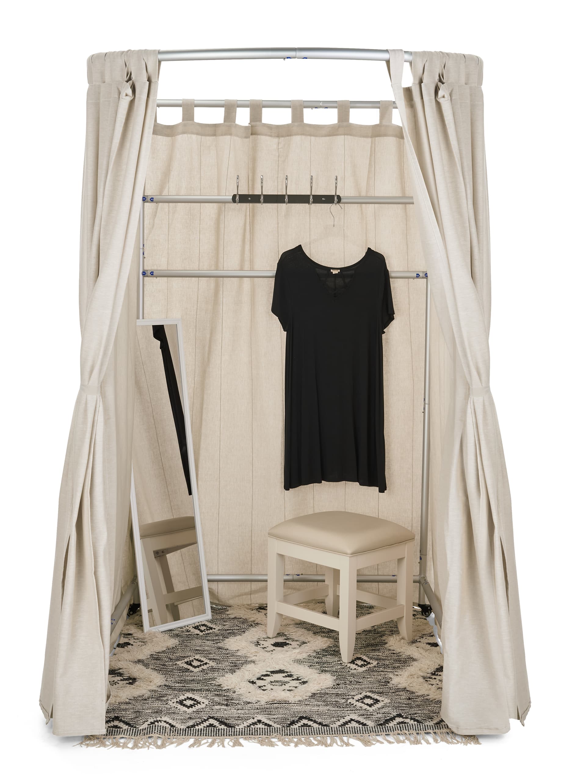 Mobile Fitting Room Frame | No Tool Assembly with Rolling Casters ...