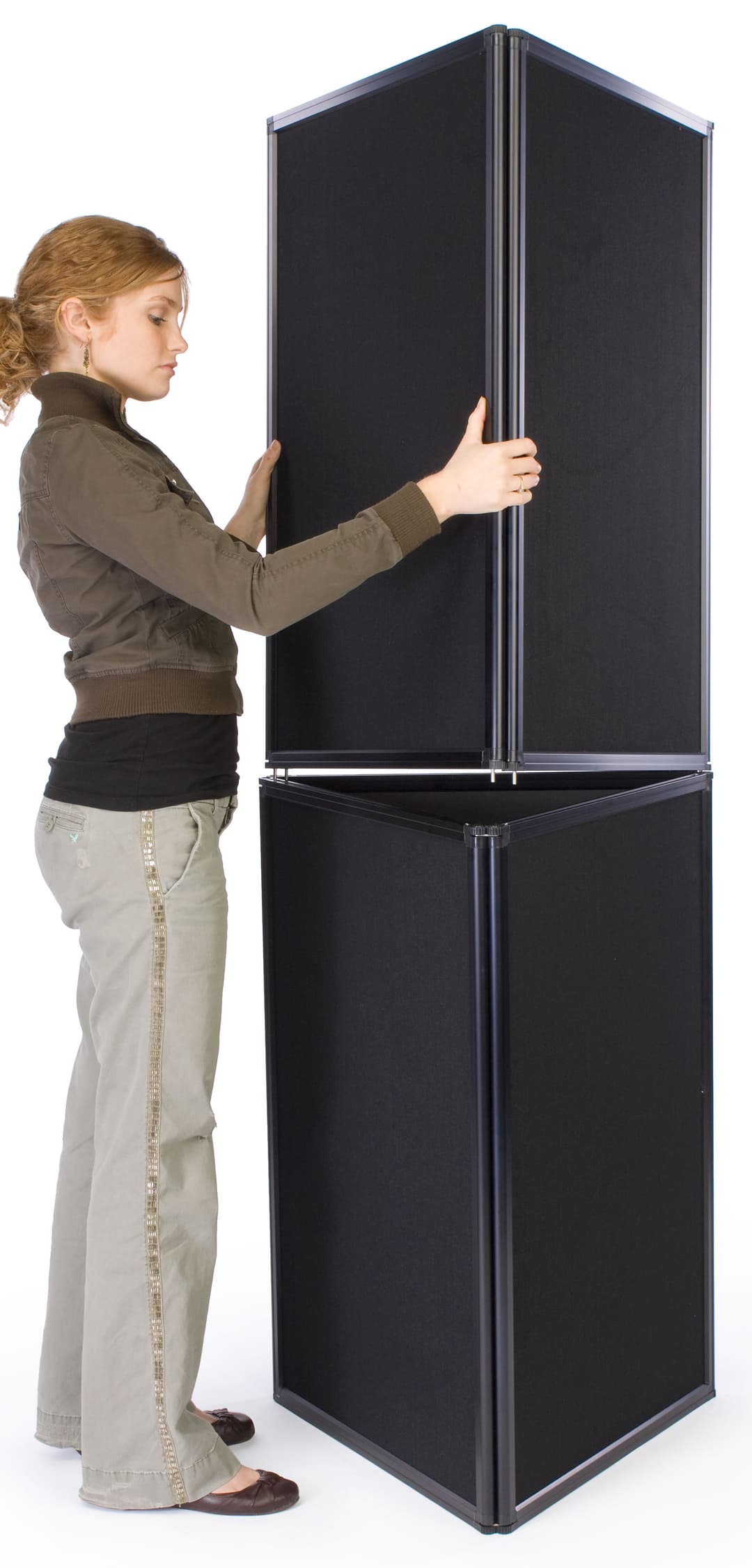 Portable Display Panels Equipped With 6 Black & Gray Panels! | Displays2Go