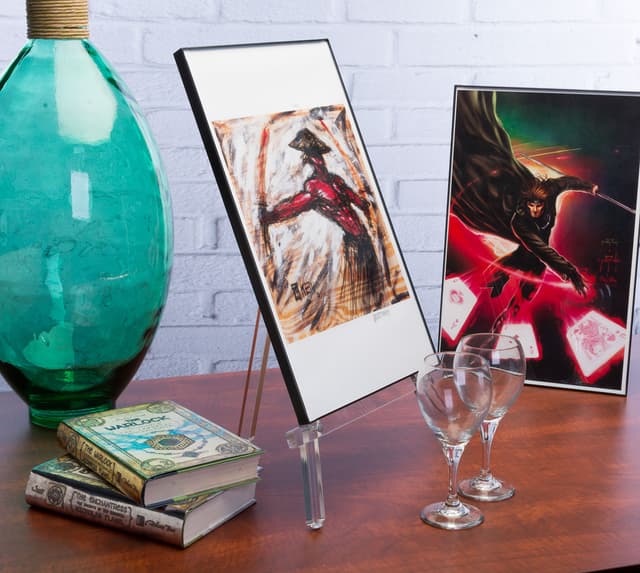 Clear Countertop Easel | Displays 11” x 17” Picture Frames | Displays2Go
